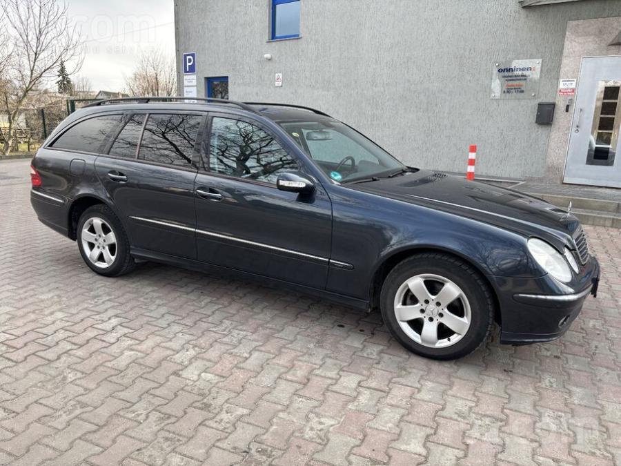 Синий Мерседес Е 280 2005 в Рига, объемом двигателя 3.00 л и пробегом 0 тыс. км за 2590 €, фото 5 на AUTOMOTO.COM.LV
