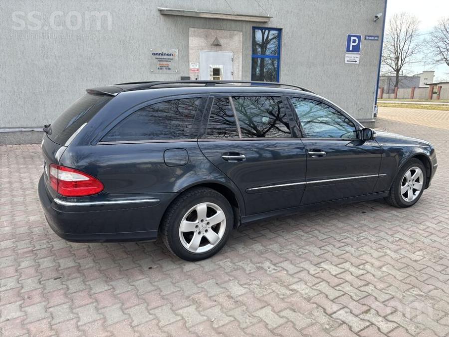 Синий Мерседес Е 280 2005 в Рига, объемом двигателя 3.00 л и пробегом 0 тыс. км за 2590 €, фото 6 на AUTOMOTO.COM.LV