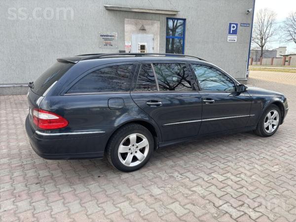 Синий Мерседес Е 280 2005 в Рига, объемом двигателя 3.00 л и пробегом 0 тыс. км за 2590 €, фото 5 на AUTOMOTO.COM.LV