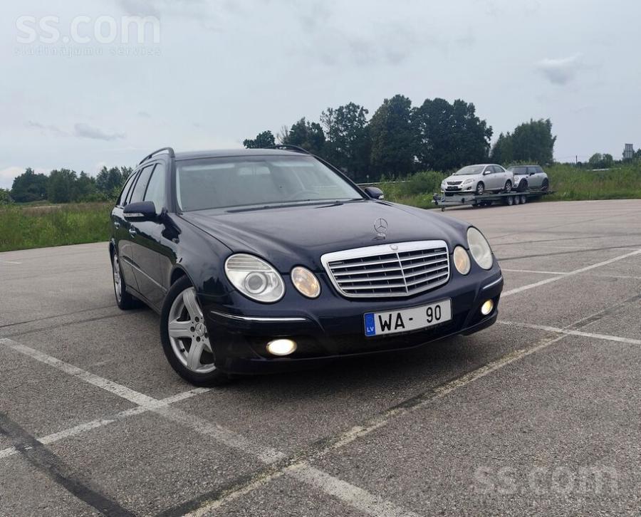 Blue Mercedes-Benz E 280 2007 in Riga, with an engine capacity of 3.00 L and mileage of 370 thousand km for 2990 €, photo 1 on AUTOMOTO.COM.LV