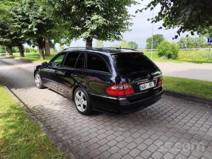 Blue Mercedes-Benz E 280 2007 in Riga, with an engine capacity of 3.00 L and mileage of 370 thousand km for 2690 €, photo 4 on AUTOMOTO.COM.LV
