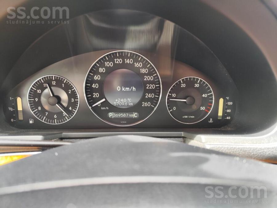 Blue Mercedes-Benz E 280 2007 in Riga, with an engine capacity of 3.00 L and mileage of 370 thousand km for 2690 €, photo 10 on AUTOMOTO.COM.LV