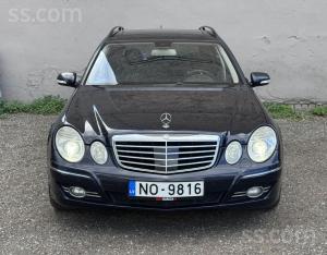 Blue Mercedes-Benz E 280 2008 in Riga, with an engine capacity of 3.00 L and mileage of 256 thousand km for 5990 €, photo 5 on AUTOMOTO.COM.LV