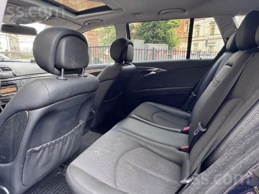 Blue Mercedes-Benz E 280 2008 in Riga, with an engine capacity of 3.00 L and mileage of 256 thousand km for 5990 €, photo 15 on AUTOMOTO.COM.LV