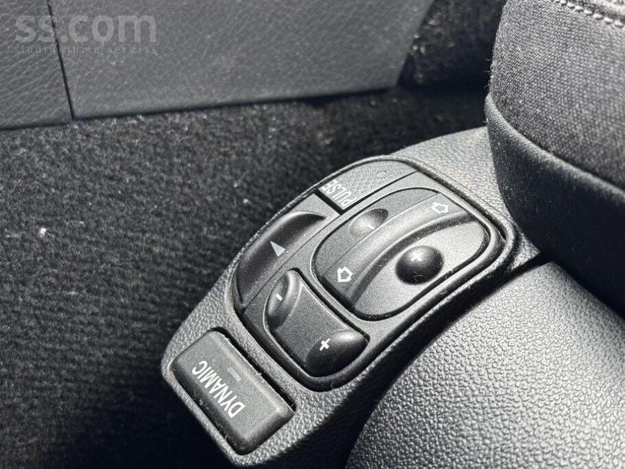 Blue Mercedes-Benz E 280 2008 in Riga, with an engine capacity of 3.00 L and mileage of 256 thousand km for 5990 €, photo 21 on AUTOMOTO.COM.LV