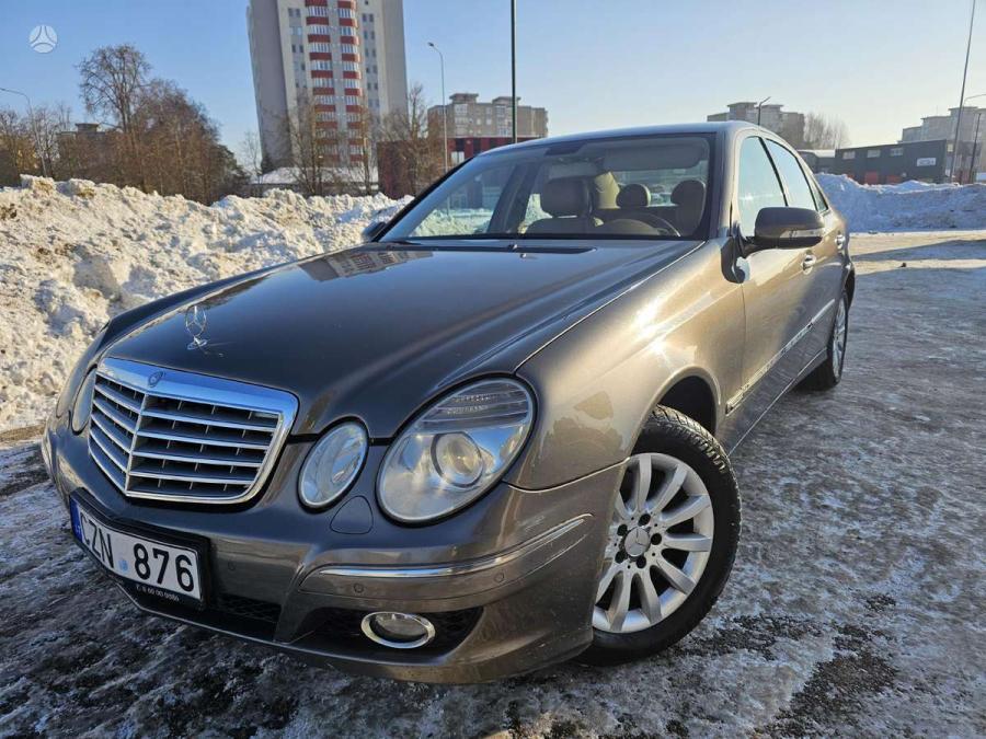 Brown Mercedes-Benz E 280 2007 in Kaunas, with an engine capacity of 2.80 L and mileage of 206 thousand km for 4350 €, photo 1 on AUTOMOTO.COM.LV