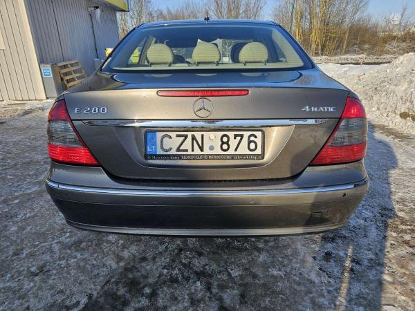Brown Mercedes-Benz E 280 2007 in Kaunas, with an engine capacity of 2.80 L and mileage of 206 thousand km for 4350 €, photo 7 on AUTOMOTO.COM.LV