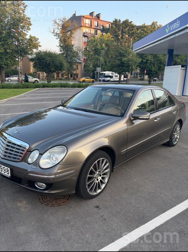 Brūns Mercedes-Benz E 280 2008 Rīga, ar dzinēja tilpumu 3.00 L un nobraukumu 262 tūkst. km par 7300 €, foto 2 vietnē AUTOMOTO.COM.LV