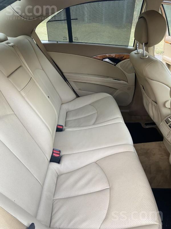 Brūns Mercedes-Benz E 280 2008 Rīga, ar dzinēja tilpumu 3.00 L un nobraukumu 292 tūkst. km par 5950 €, foto 3 vietnē AUTOMOTO.COM.LV