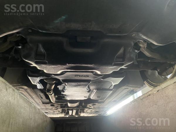 Brūns Mercedes-Benz E 280 2008 Rīga, ar dzinēja tilpumu 3.00 L un nobraukumu 292 tūkst. km par 5950 €, foto 6 vietnē AUTOMOTO.COM.LV