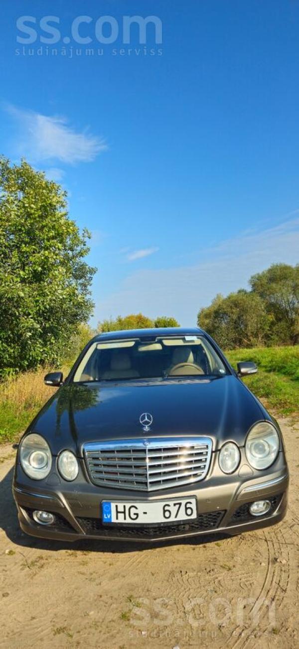 Mercedes-Benz E 280 2008 RÄ«ga vietnÄ BrÅ«ns Mercedes-Benz E 280 2008 RÄ«ga, ar dzinÄja tilpumu 3.00 L un nobraukumu 263 tÅ«kst. km par 4300 ā¬, foto 1 vietnÄ AUTOMOTO.COM.LV