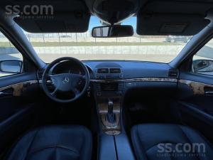 Brūns Mercedes-Benz E 280 2006 Rīga, ar dzinēja tilpumu 3.00 L un nobraukumu 0 tūkst. km par 2490 €, foto 9 vietnē AUTOMOTO.COM.LV