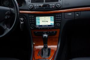 Коричневый Мерседес Е 280 2008 в Рига, объемом двигателя 3.00 л и пробегом 286 тыс. км за 5500 €, фото 28 на AUTOMOTO.COM.LV