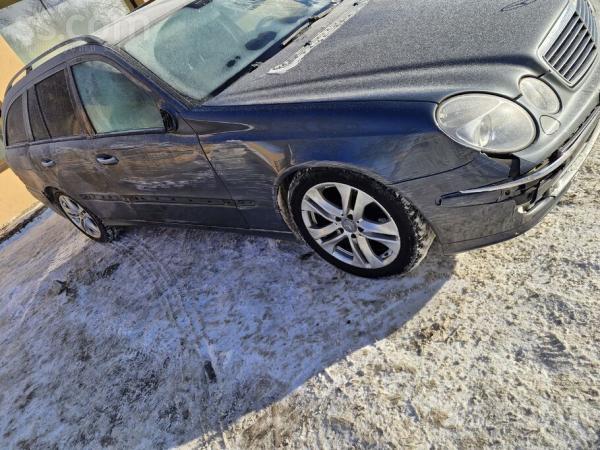 Zaļš Mercedes-Benz E 280 2006 Jēkabpils, ar dzinēja tilpumu 3.00 L un nobraukumu 250 tūkst. km par 1800 €, foto 2 vietnē AUTOMOTO.COM.LV