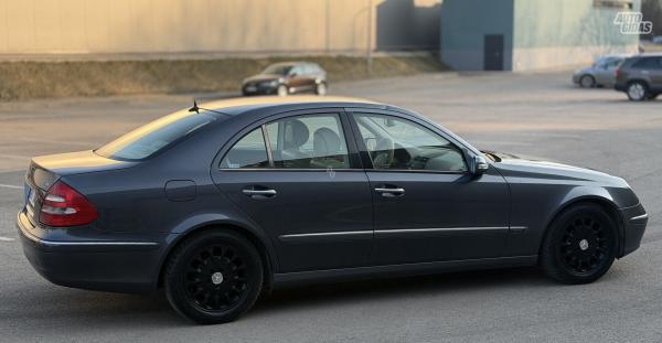 Grey Mercedes-Benz E 280 2005 in Vilnius, with an engine capacity of 3.00 L and mileage of 329 thousand km for 1750 €, photo 2 on AUTOMOTO.COM.LV