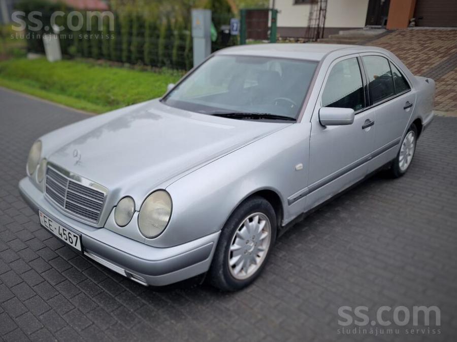 Grey Mercedes-Benz E 280 1996 in Riga, with an engine capacity of 2.80 L and mileage of 298 thousand km for 3500 €, photo 1 on AUTOMOTO.COM.LV