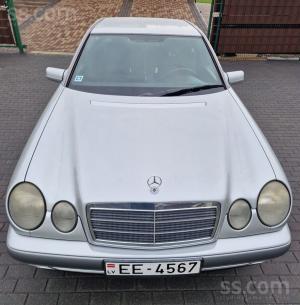 Grey Mercedes-Benz E 280 1996 in Riga, with an engine capacity of 2.80 L and mileage of 298 thousand km for 3500 €, photo 4 on AUTOMOTO.COM.LV