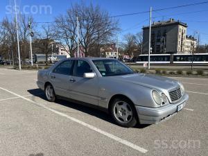 Grey Mercedes-Benz E 280 1998 in Riga, with an engine capacity of 2.80 L and mileage of 382 thousand km for 998 €, photo 5 on AUTOMOTO.COM.LV