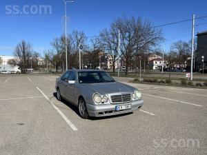 Pelēks Mercedes-Benz E 280 1998 Rīga, ar dzinēja tilpumu 2.80 L un nobraukumu 382 tūkst. km par 998 €, foto  vietnē AUTOMOTO.COM.LV