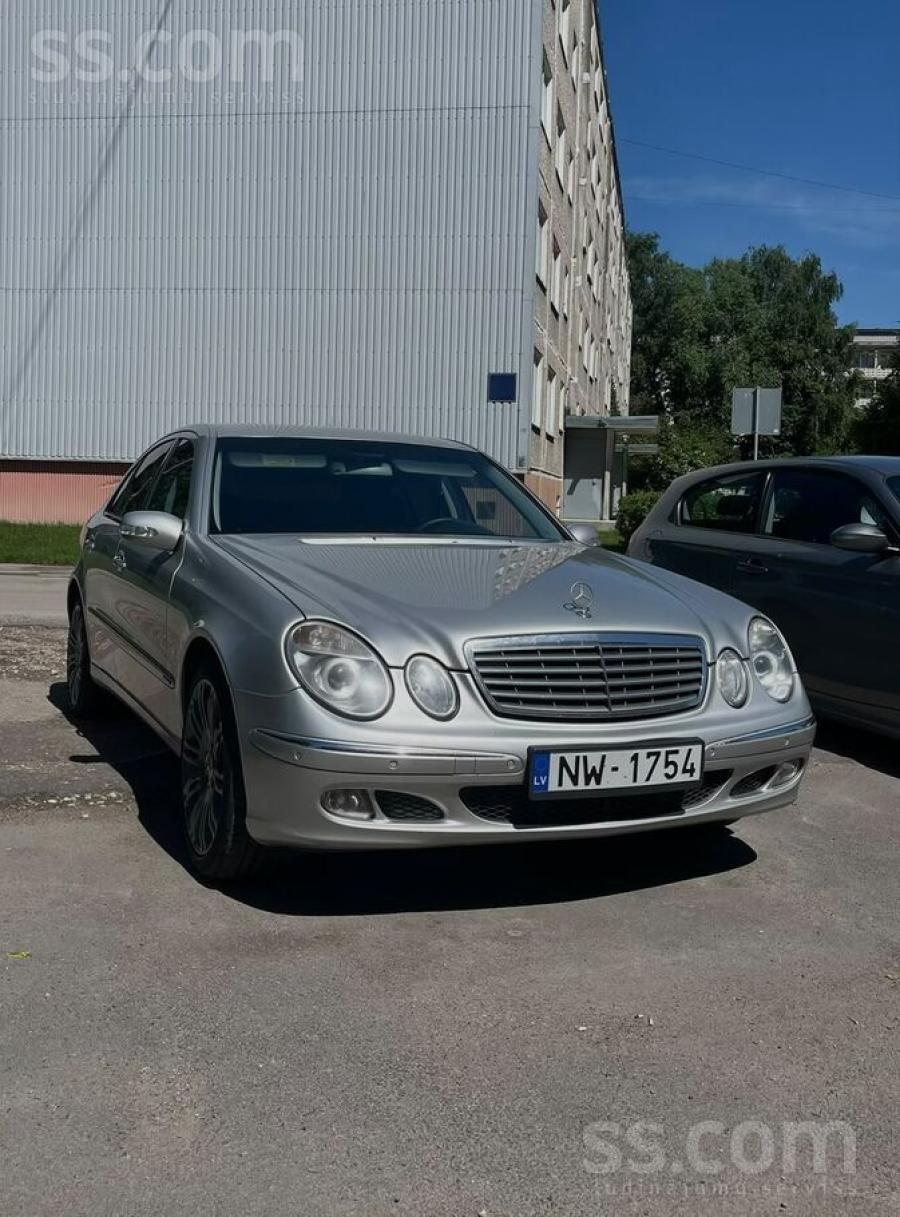 Pelēks Mercedes-Benz E 280 2004 Rīga, ar dzinēja tilpumu 3.20 L un nobraukumu 371 tūkst. km par 2680 €, foto 1 vietnē AUTOMOTO.COM.LV
