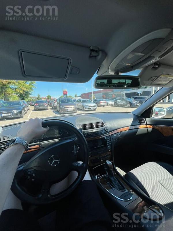 Pelēks Mercedes-Benz E 280 2004 Rīga, ar dzinēja tilpumu 3.20 L un nobraukumu 371 tūkst. km par 2680 €, foto 6 vietnē AUTOMOTO.COM.LV