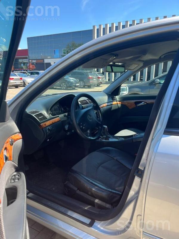 Pelēks Mercedes-Benz E 280 2004 Rīga, ar dzinēja tilpumu 3.20 L un nobraukumu 371 tūkst. km par 2680 €, foto 7 vietnē AUTOMOTO.COM.LV