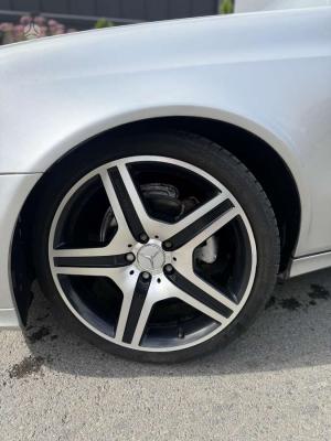 Pelēks Mercedes-Benz E 280 2004 Kauņa, ar dzinēja tilpumu 3.22 L un nobraukumu 361 tūkst. km par 2850 €, foto 10 vietnē AUTOMOTO.COM.LV