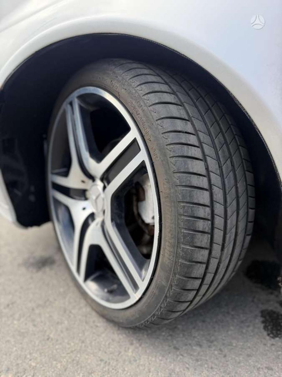 Pelēks Mercedes-Benz E 280 2004 Kauņa, ar dzinēja tilpumu 3.22 L un nobraukumu 361 tūkst. km par 2850 €, foto 11 vietnē AUTOMOTO.COM.LV