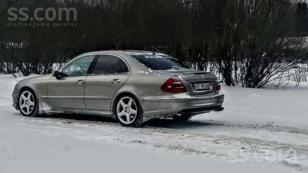 Серый Мерседес Е 280 2004 в Рига, объемом двигателя 3.20 л и пробегом 406 тыс. км за 3500 €, фото 8 на AUTOMOTO.COM.LV