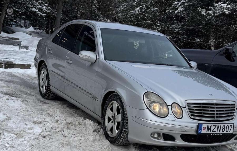 Grey Mercedes-Benz E 280 2004 in Kaunas, with an engine capacity of 3.22 L and mileage of 430 thousand km for 1300 €, photo 17 on AUTOMOTO.COM.LV