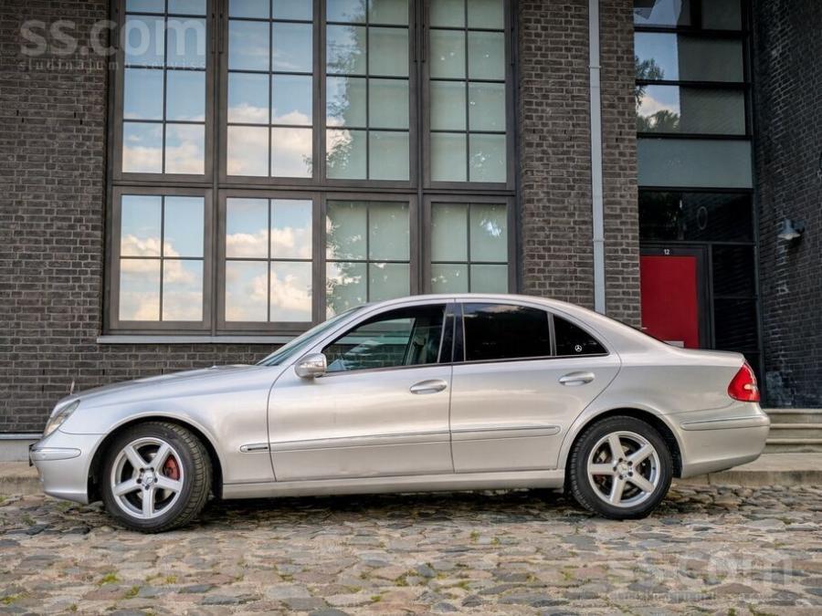 Pelēks Mercedes-Benz E 280 2004 Rīga, ar dzinēja tilpumu 3.20 L un nobraukumu 331 tūkst. km par 3990 €, foto 4 vietnē AUTOMOTO.COM.LV