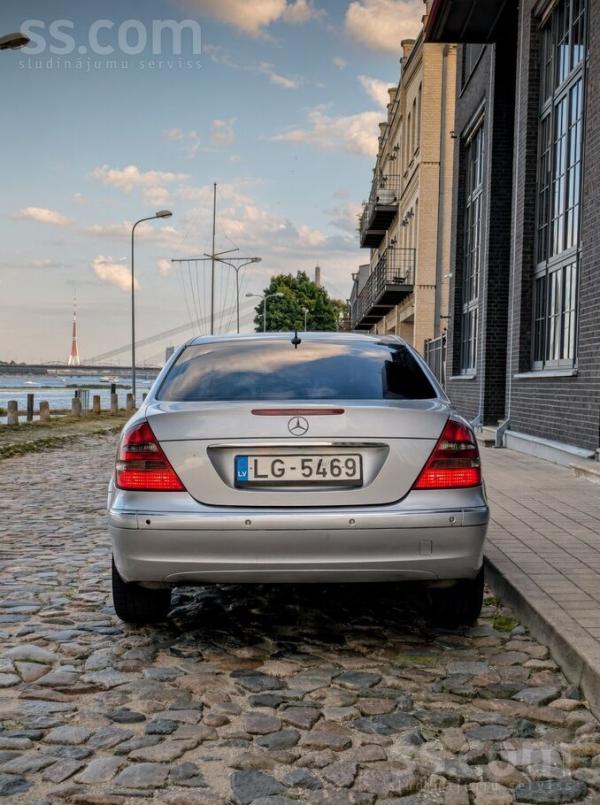 Mercedes-Benz E 280 2004 Rīga vietnē Pelēks Mercedes-Benz E 280 2004 Rīga, ar dzinēja tilpumu 3.20 L un nobraukumu 331 tūkst. km par 3990 €, foto 6 vietnē AUTOMOTO.COM.LV