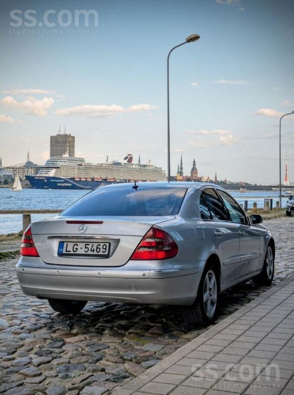 Mercedes-Benz E 280 2004 Rīga vietnē Pelēks Mercedes-Benz E 280 2004 Rīga, ar dzinēja tilpumu 3.20 L un nobraukumu 331 tūkst. km par 3990 €, foto 7 vietnē AUTOMOTO.COM.LV