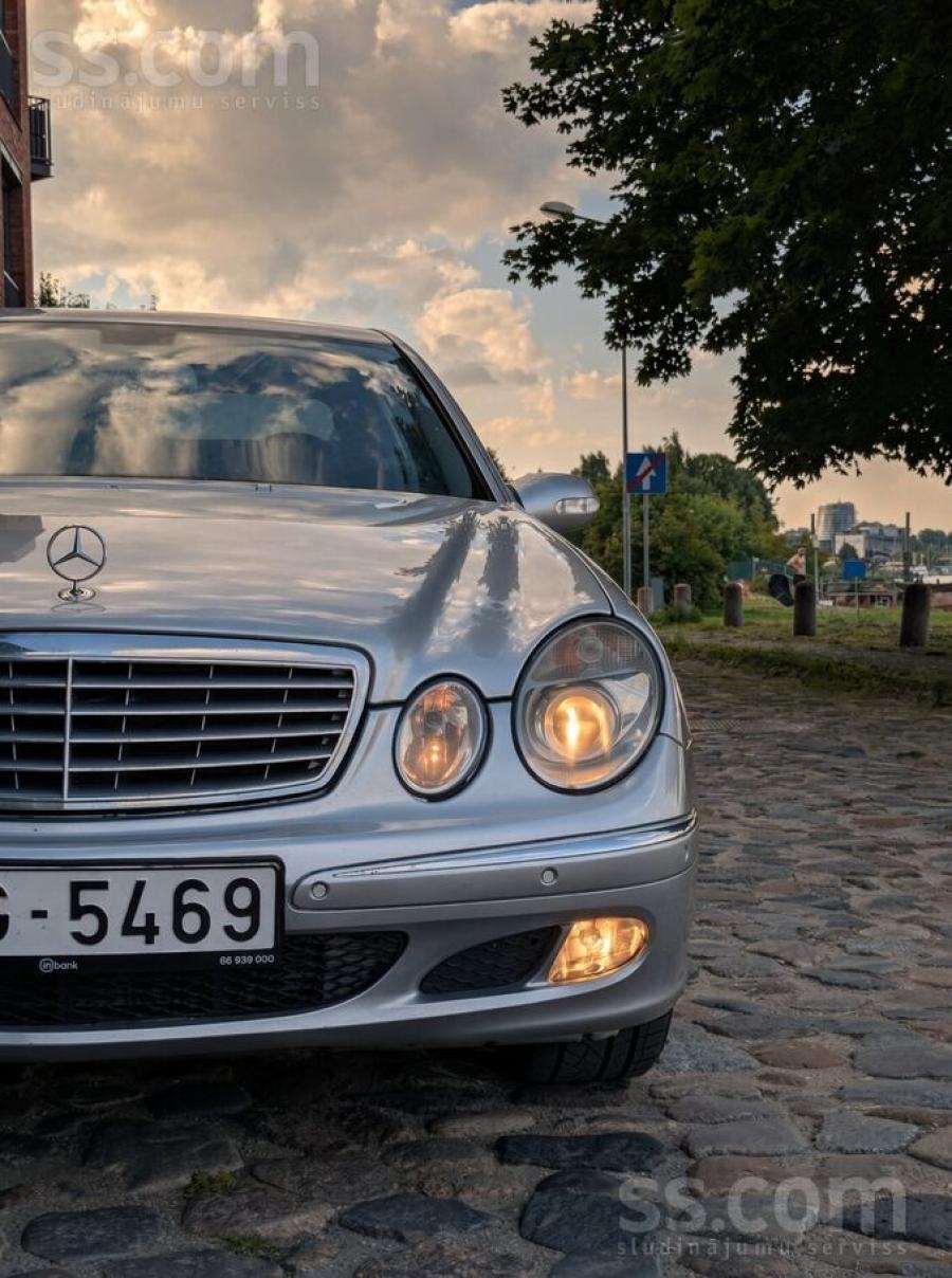 Pelēks Mercedes-Benz E 280 2004 Rīga, ar dzinēja tilpumu 3.20 L un nobraukumu 331 tūkst. km par 3990 €, foto 11 vietnē AUTOMOTO.COM.LV