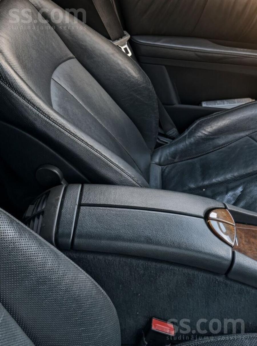 Pelēks Mercedes-Benz E 280 2004 Rīga, ar dzinēja tilpumu 3.20 L un nobraukumu 331 tūkst. km par 3990 €, foto 16 vietnē AUTOMOTO.COM.LV