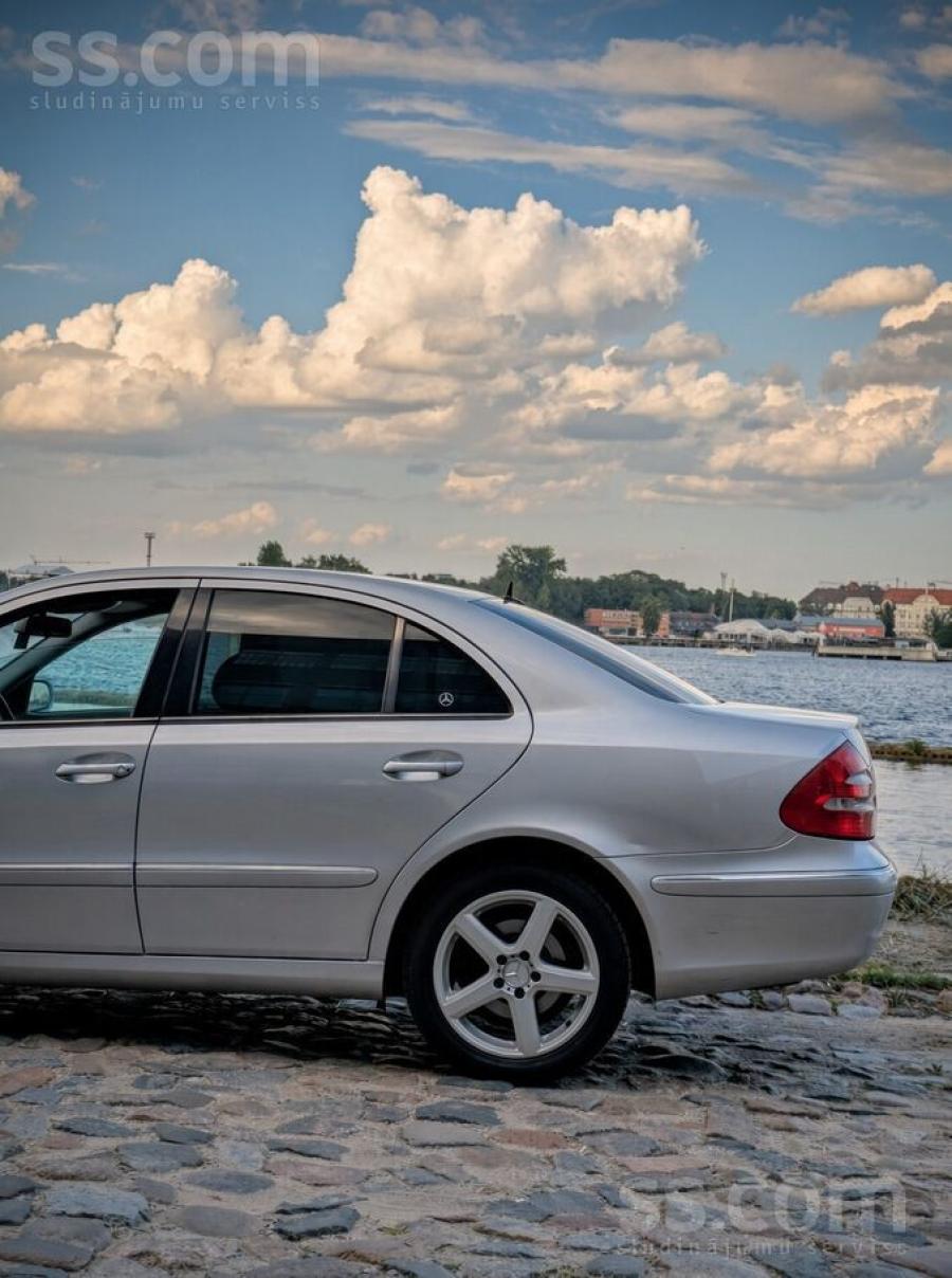 Pelēks Mercedes-Benz E 280 2004 Rīga, ar dzinēja tilpumu 3.20 L un nobraukumu 331 tūkst. km par 3990 €, foto 27 vietnē AUTOMOTO.COM.LV