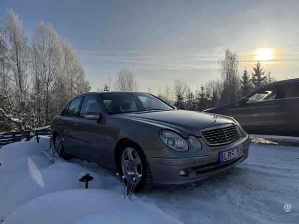 Pelēks Mercedes-Benz E 280 2005 Viļņa, ar dzinēja tilpumu 3.22 L un nobraukumu 346 tūkst. km par 3000 €, foto 2 vietnē AUTOMOTO.COM.LV