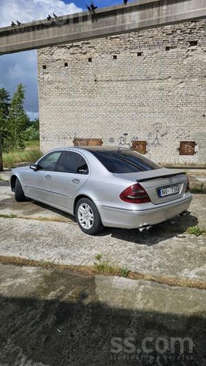 Pelēks Mercedes-Benz E 280 2005 Liepāja, ar dzinēja tilpumu 3.20 L un nobraukumu 458 tūkst. km par 4400 €, foto 3 vietnē AUTOMOTO.COM.LV
