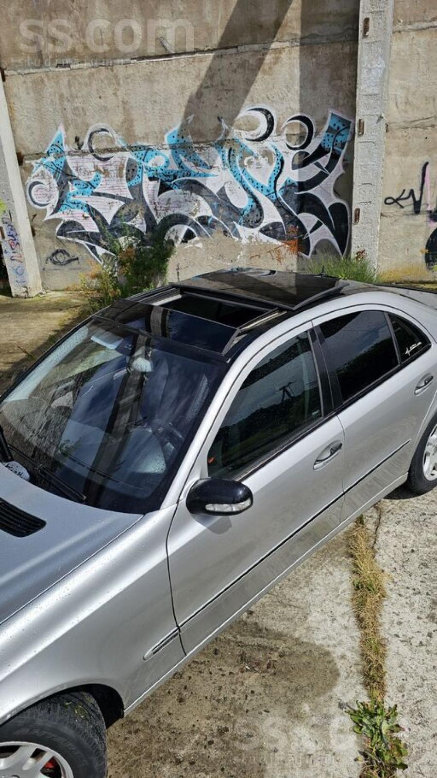 Pelēks Mercedes-Benz E 280 2005 Liepāja, ar dzinēja tilpumu 3.20 L un nobraukumu 458 tūkst. km par 4400 €, foto 4 vietnē AUTOMOTO.COM.LV