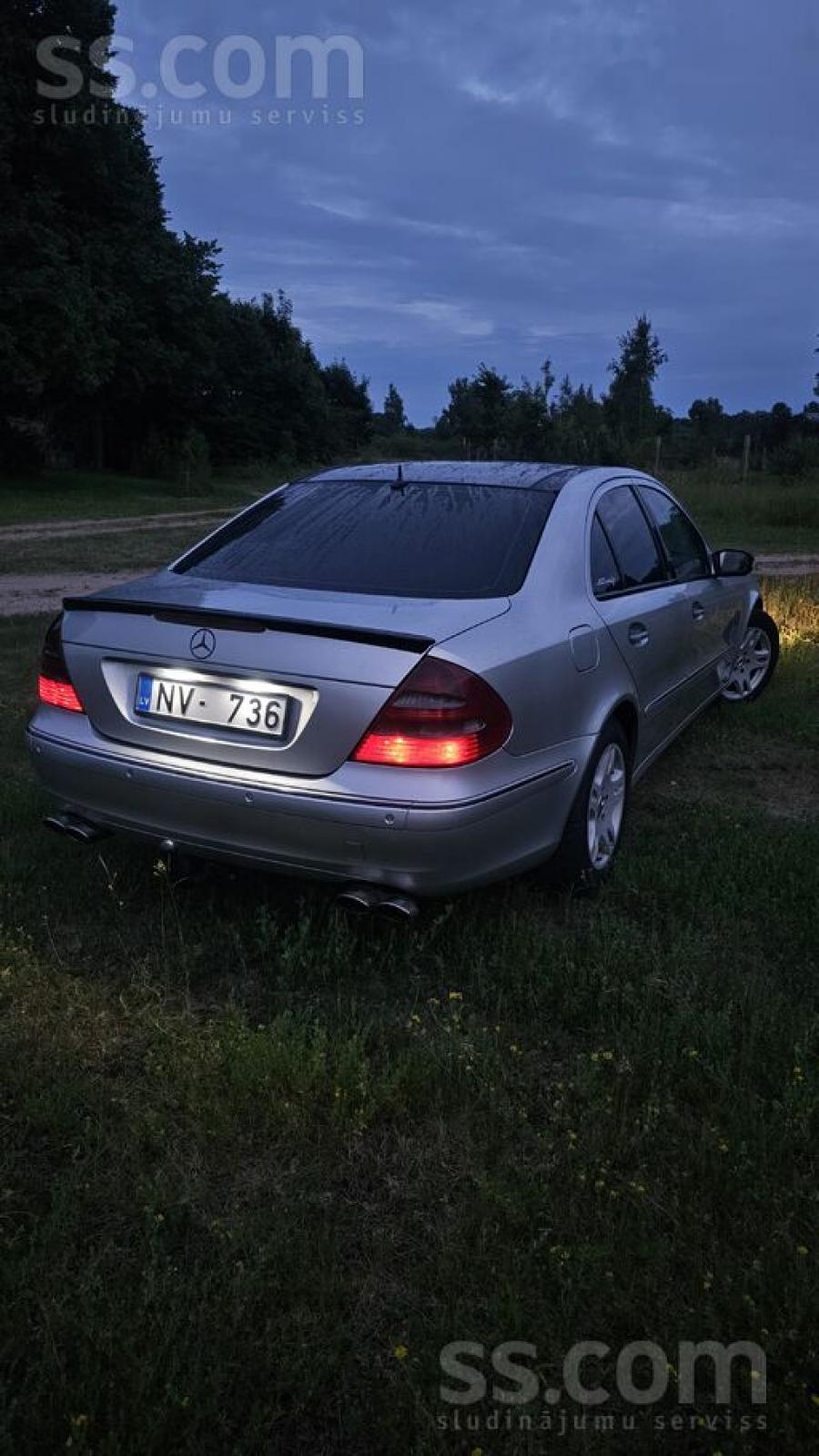 Pelēks Mercedes-Benz E 280 2005 Liepāja, ar dzinēja tilpumu 3.20 L un nobraukumu 458 tūkst. km par 4400 €, foto 20 vietnē AUTOMOTO.COM.LV