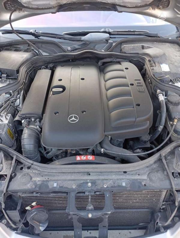 Grey Mercedes-Benz E 280 2005 in Kaunas, with an engine capacity of 3.22 L and mileage of 342 thousand km for 3200 €, photo 4 on AUTOMOTO.COM.LV