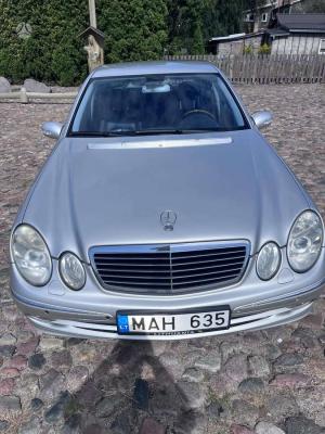 Grey Mercedes-Benz E 280 2005 in Kaunas, with an engine capacity of 3.22 L and mileage of 381 thousand km for 2800 €, photo 4 on AUTOMOTO.COM.LV