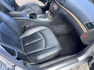 Grey Mercedes-Benz E 280 2005 in Kaunas, with an engine capacity of 3.22 L and mileage of 381 thousand km for 2800 €, photo 23 on AUTOMOTO.COM.LV