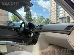 Pelēks Mercedes-Benz E 280 2005 Rīga, ar dzinēja tilpumu 3.00 L un nobraukumu 0 tūkst. km par 5900 €, foto 13 vietnē AUTOMOTO.COM.LV