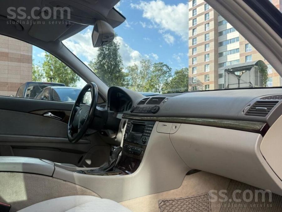 Pelēks Mercedes-Benz E 280 2005 Rīga, ar dzinēja tilpumu 3.00 L un nobraukumu 0 tūkst. km par 5900 €, foto 13 vietnē AUTOMOTO.COM.LV