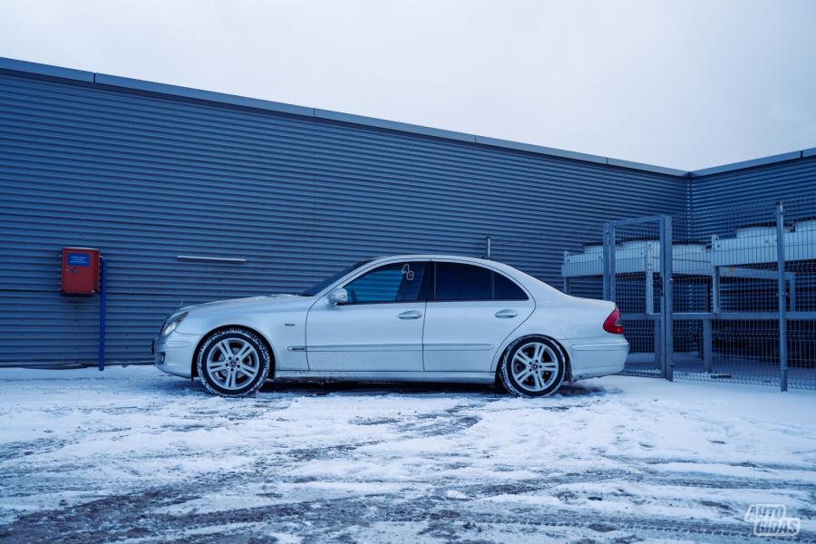 Grey Mercedes-Benz E 280 2006 in Vilnius, with an engine capacity of 3.00 L and mileage of 287 thousand km for 5900 €, photo 8 on AUTOMOTO.COM.LV