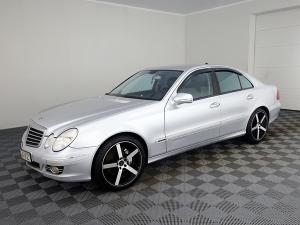 Серый Мерседес Е 280 2006 в Таллин, объемом двигателя 3.00 л и пробегом 394 тыс. км за 999 €, фото 3 на AUTOMOTO.COM.LV