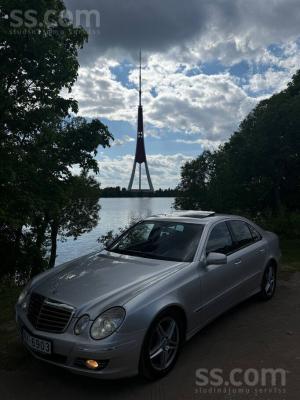 Pelēks Mercedes-Benz E 280 2006 Rīga, ar dzinēja tilpumu 3.00 L un nobraukumu 229 tūkst. km par 3700 €, foto  vietnē AUTOMOTO.COM.LV