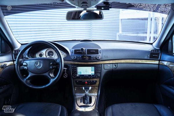 Pelēks Mercedes-Benz E 280 2006 Viļņa, ar dzinēja tilpumu 2.99 L un nobraukumu 293 tūkst. km par 4999 €, foto 9 vietnē AUTOMOTO.COM.LV