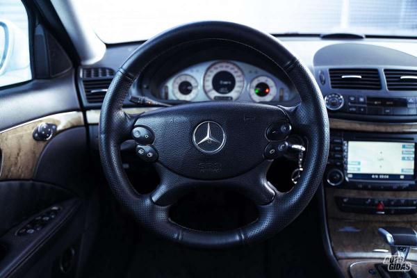 Pelēks Mercedes-Benz E 280 2006 Viļņa, ar dzinēja tilpumu 2.99 L un nobraukumu 293 tūkst. km par 4999 €, foto 10 vietnē AUTOMOTO.COM.LV